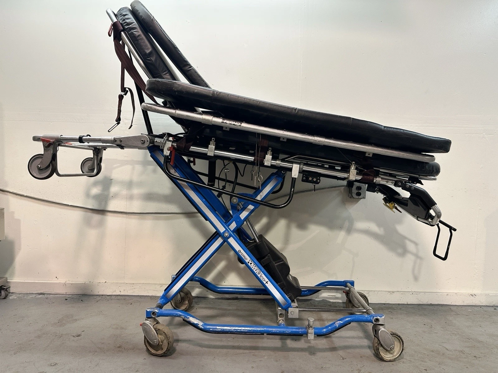 Ferno Powerflexx Electric Ambulance Stretcher Cot Gurney w/ LBS ...