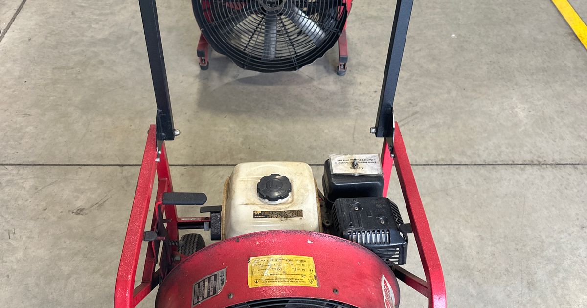 Super Vac gas powered fans - Super Vac for Sale | Garage